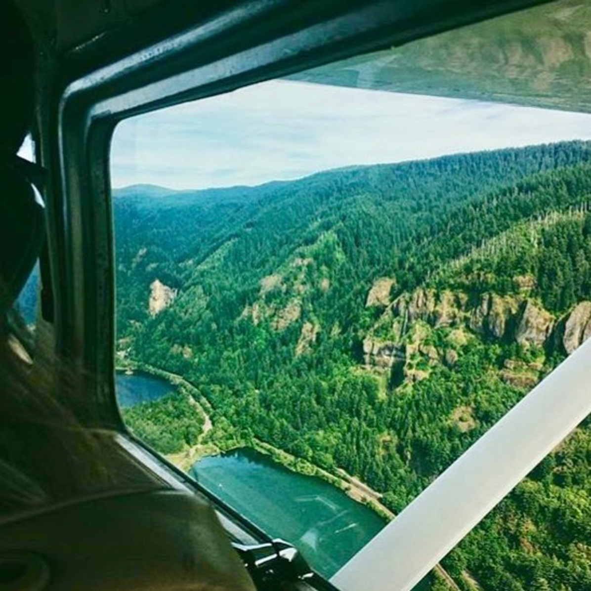 Pilot’s Side Hustle Takes Flight With Aerial Tours | Side Hustle School